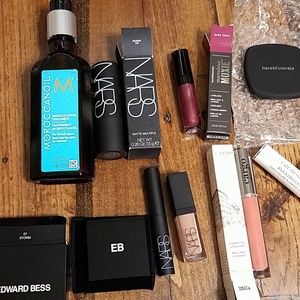 Too Faced | Makeup | Box Full Of Makeup Samplesdeluxe New | Poshmark